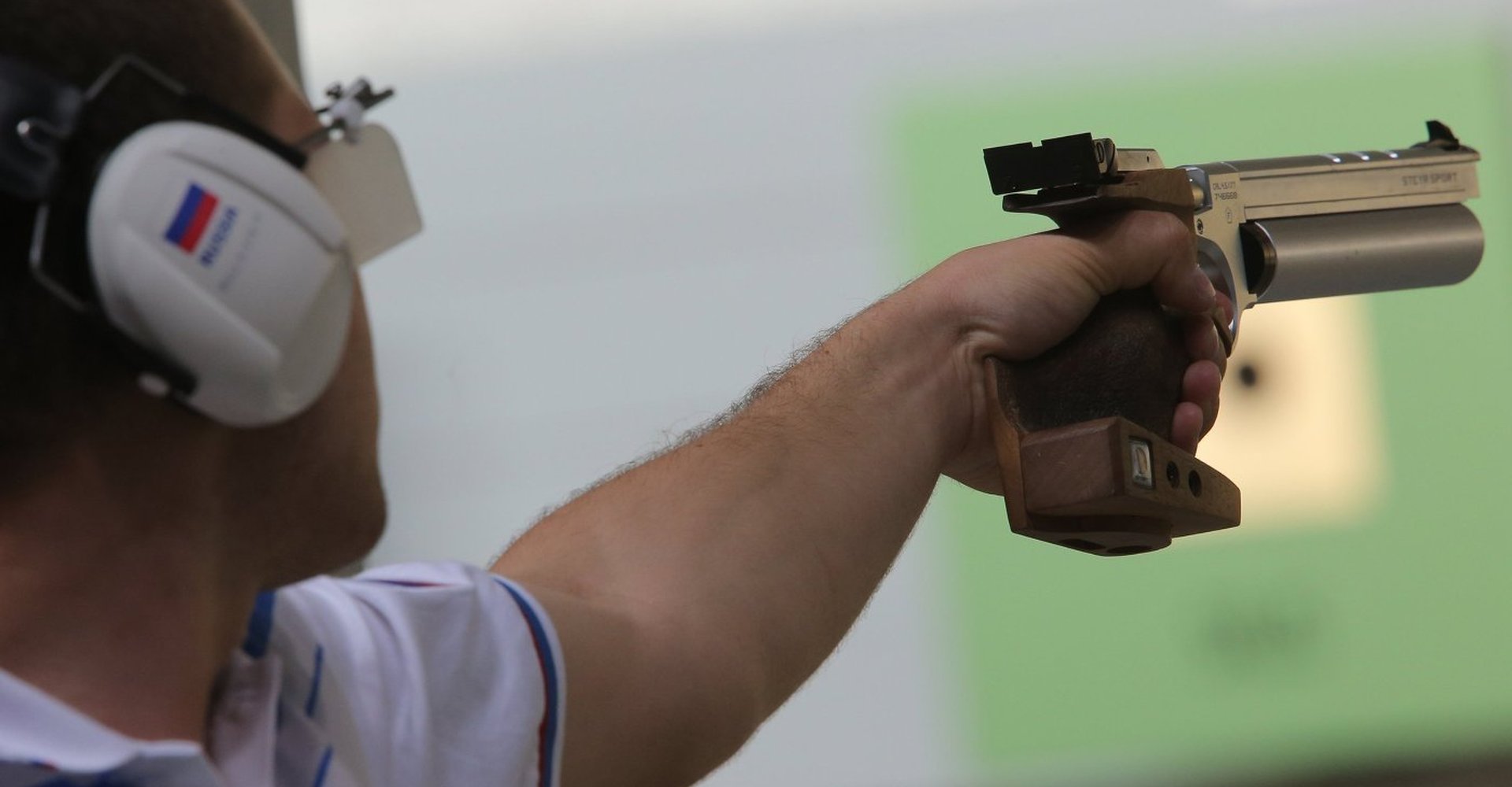 Купить сертификат на стрельбу из пневматики в Москве и Московской области